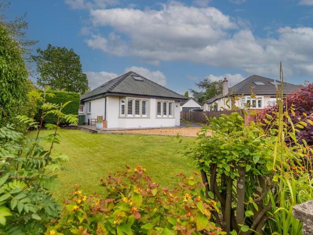 3 bedroom detached bungalow for sale