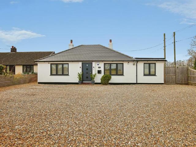4 bedroom detached bungalow for sale