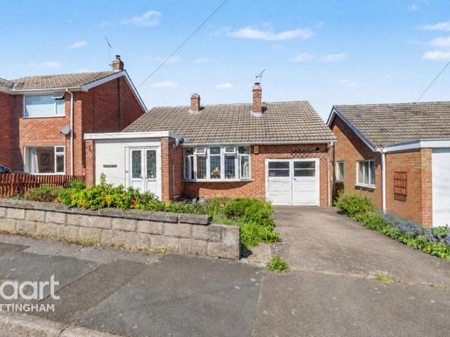 3 bedroom detached bungalow for sale