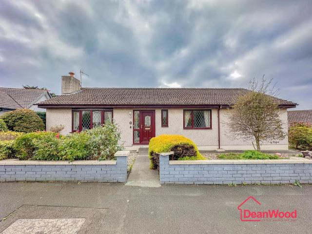 3 bedroom detached bungalow for sale