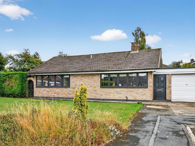 3 bedroom detached bungalow for sale