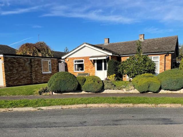 3 bedroom detached bungalow for sale