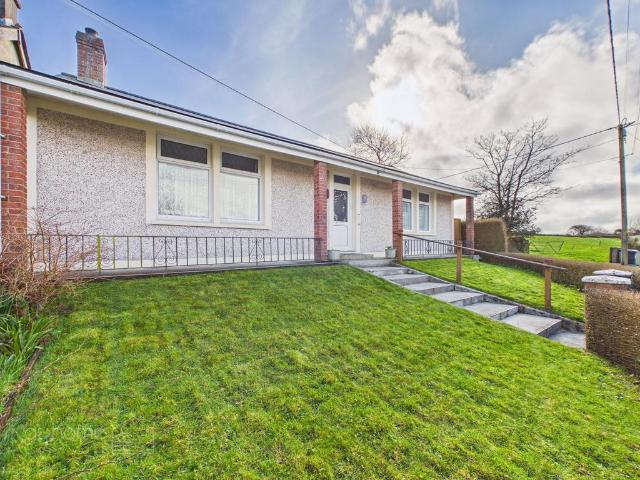 3 bedroom detached bungalow for sale