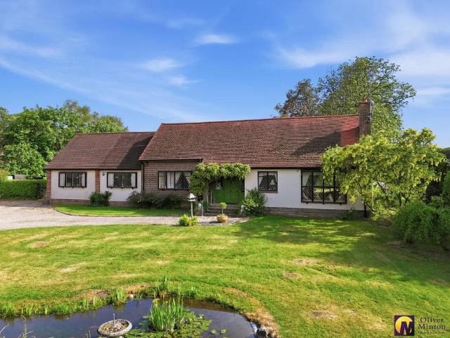 3 bedroom detached bungalow for sale