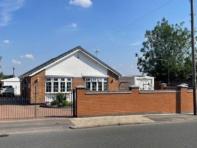 3 bedroom detached bungalow for sale