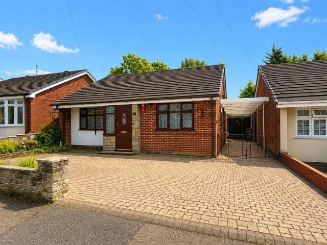 3 bedroom detached bungalow for sale