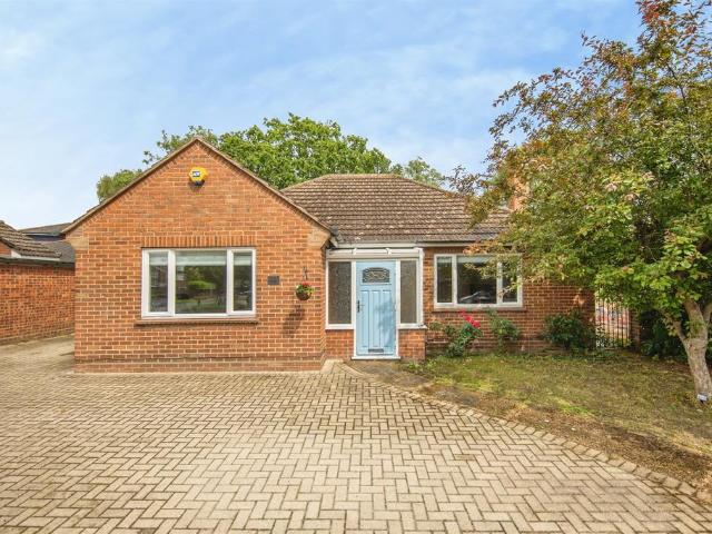 3 bedroom detached bungalow for sale