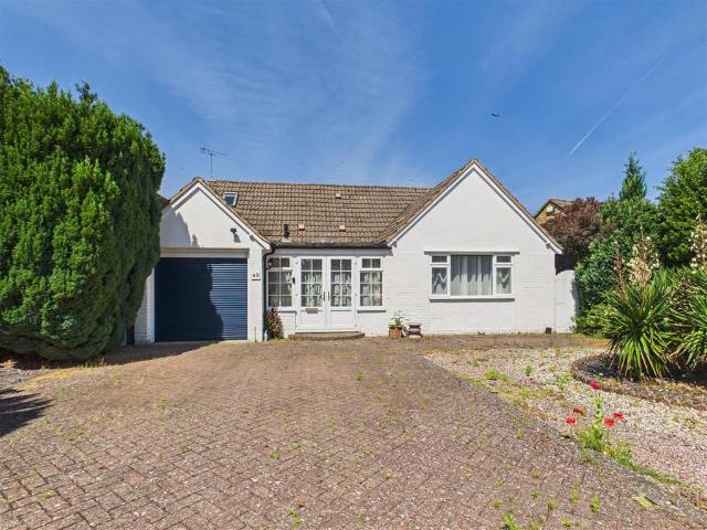 3 bedroom detached bungalow for sale