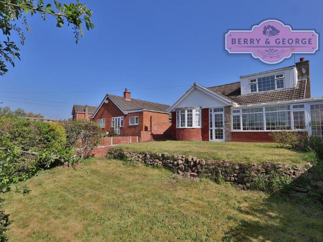 3 bedroom detached bungalow for sale