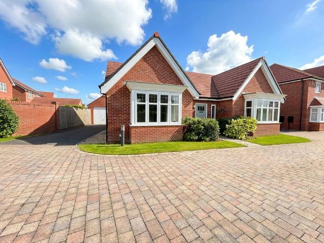3 bedroom detached bungalow for sale