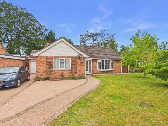 3 bedroom detached bungalow for sale