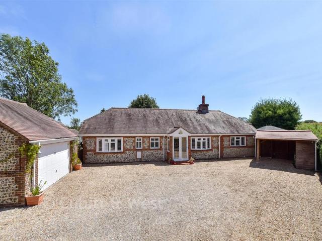 3 bedroom detached bungalow for sale