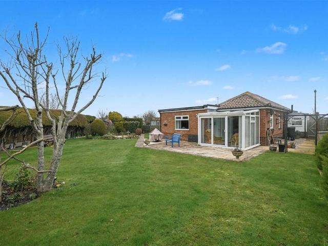 3 bedroom detached bungalow for sale