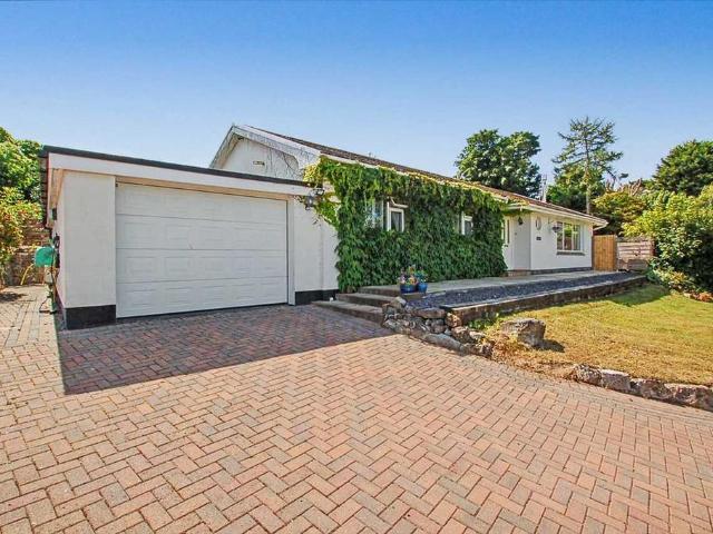 3 bedroom detached bungalow for sale