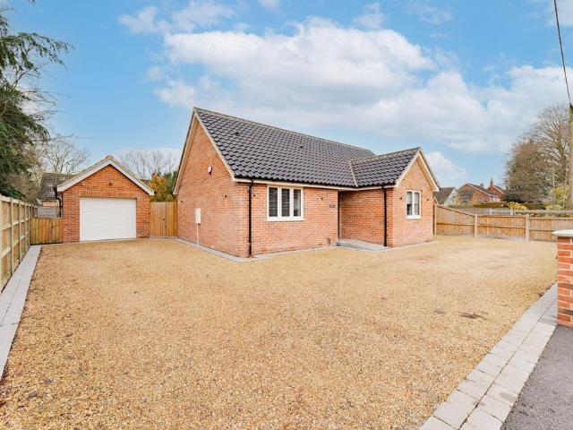 3 bedroom detached bungalow for sale