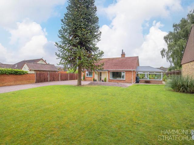 3 bedroom detached bungalow for sale