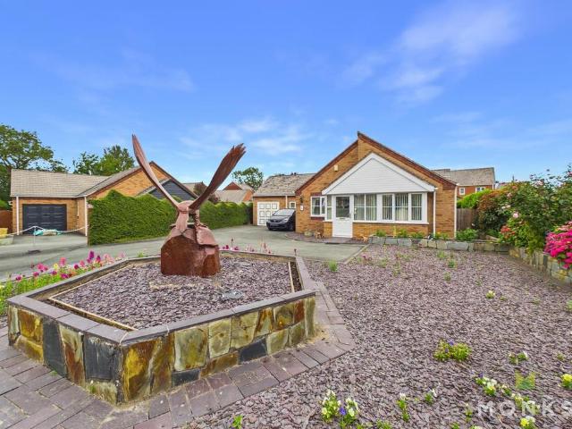 3 bedroom detached bungalow for sale