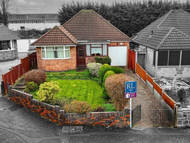 3 bedroom detached bungalow for sale