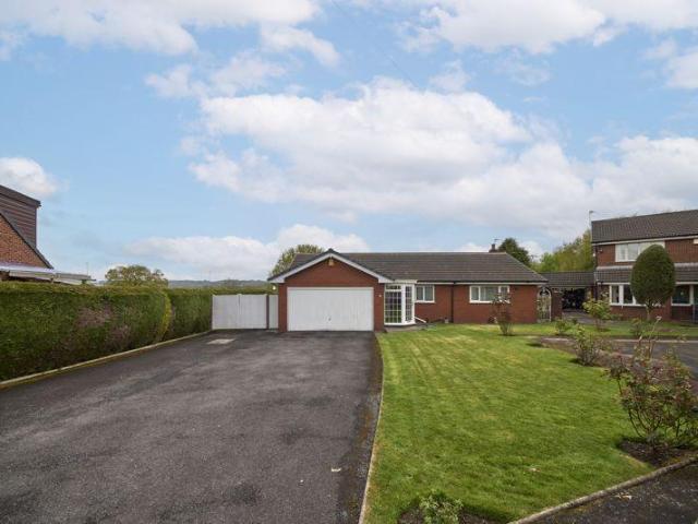 3 bedroom detached bungalow for sale