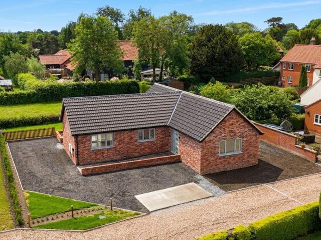 3 bedroom detached bungalow for sale