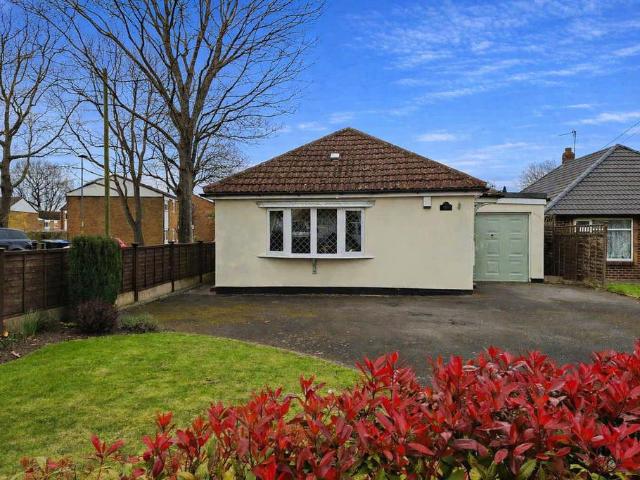 3 bedroom detached bungalow for sale