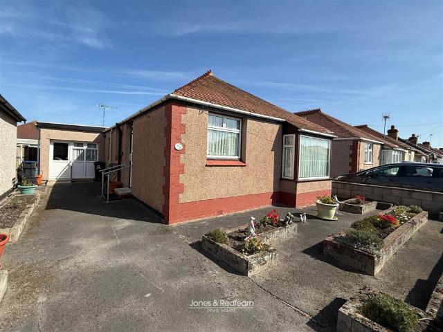 3 bedroom detached bungalow for sale