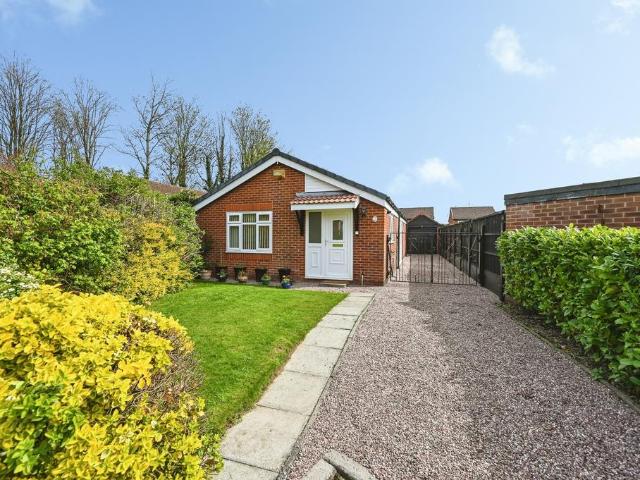 3 bedroom detached bungalow for sale