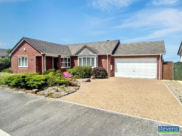 3 bedroom detached bungalow for sale