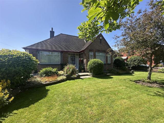 3 bedroom detached bungalow for sale