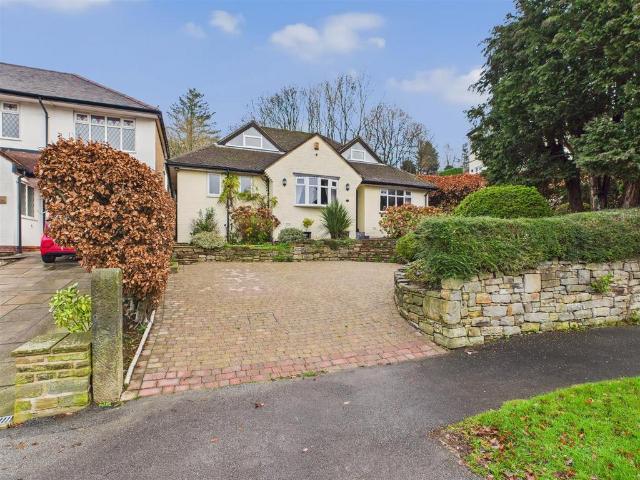 3 bedroom detached bungalow for sale