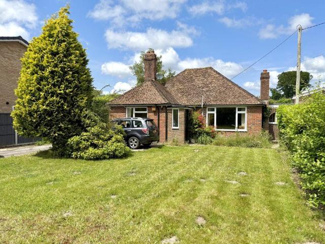 3 bedroom detached bungalow for sale
