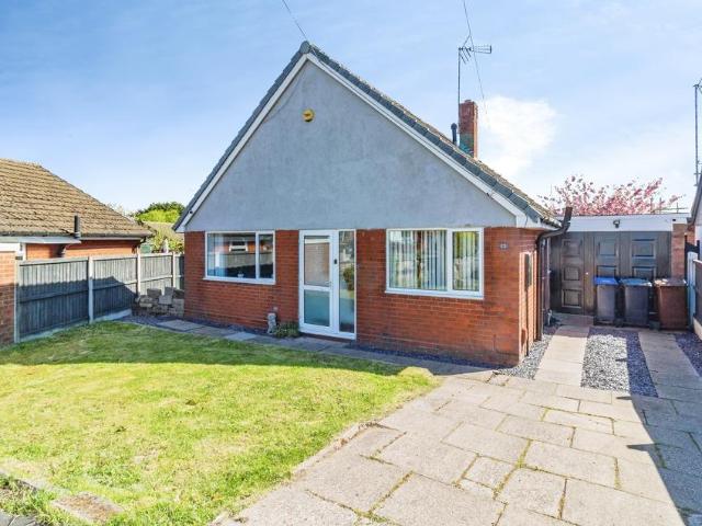 3 bedroom detached bungalow for sale