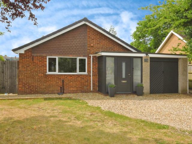 3 bedroom detached bungalow for sale