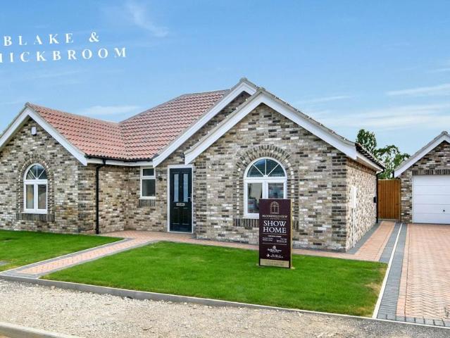 3 bedroom detached bungalow for sale