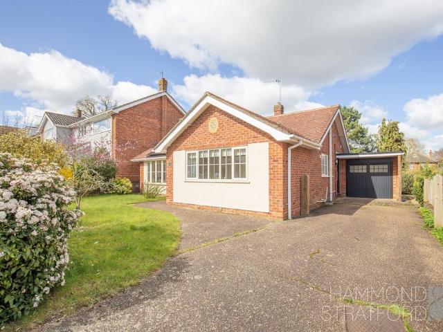 3 bedroom detached bungalow for sale