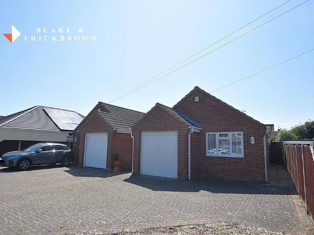 3 bedroom detached bungalow for sale