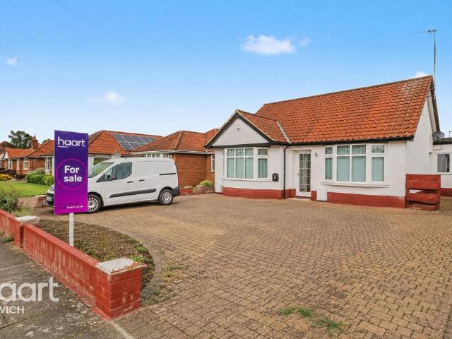 3 bedroom detached bungalow for sale