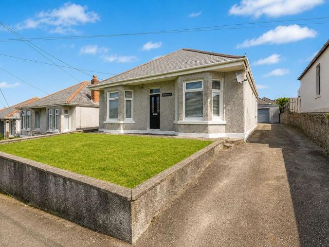 3 bedroom detached bungalow for sale