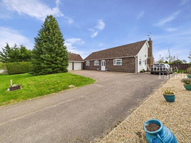 3 bedroom detached bungalow for sale