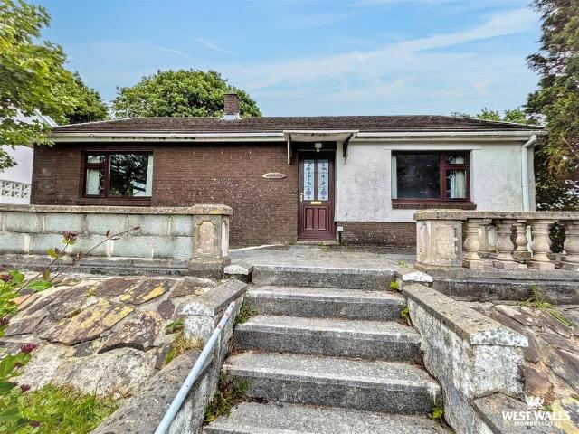 3 bedroom detached bungalow for sale