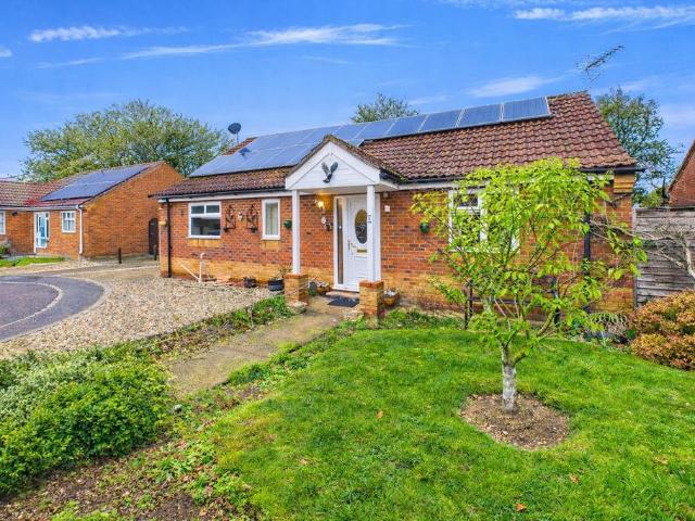3 bedroom detached bungalow for sale