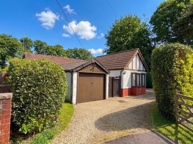 3 bedroom detached bungalow for sale