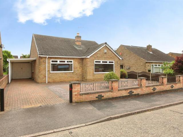 3 bedroom detached bungalow for sale