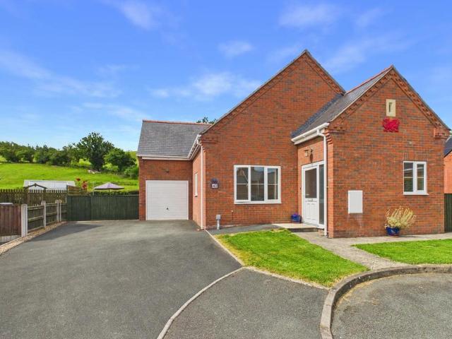 3 bedroom detached bungalow for sale