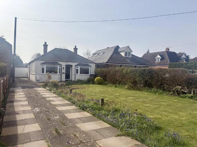 3 bedroom detached bungalow for sale
