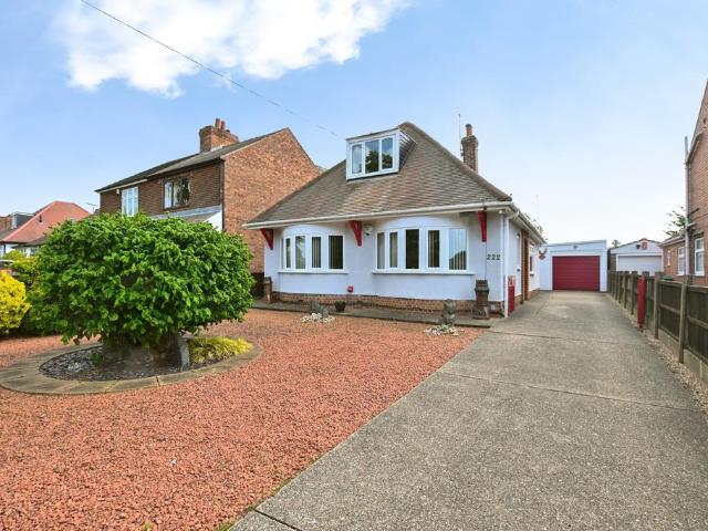3 bedroom detached bungalow for sale