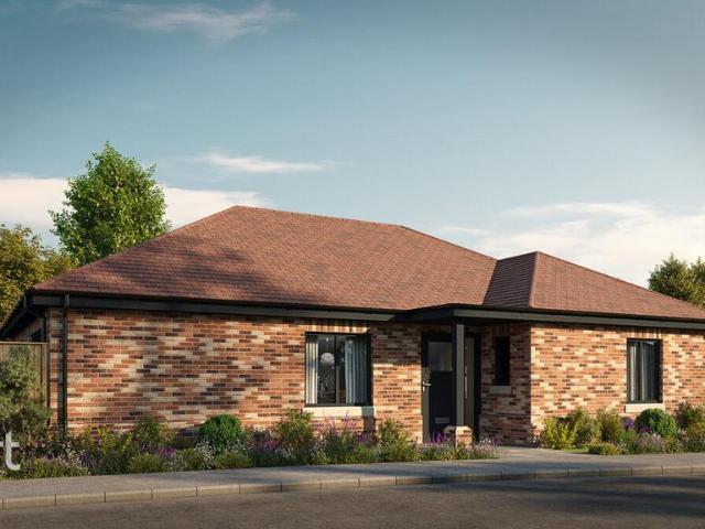 3 bedroom detached bungalow for sale