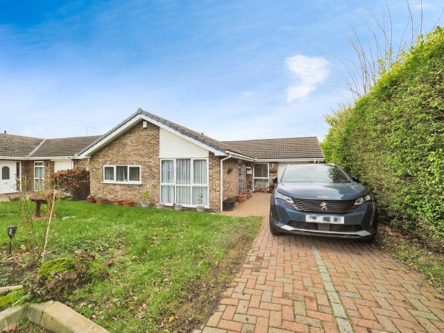 3 bedroom detached bungalow for sale