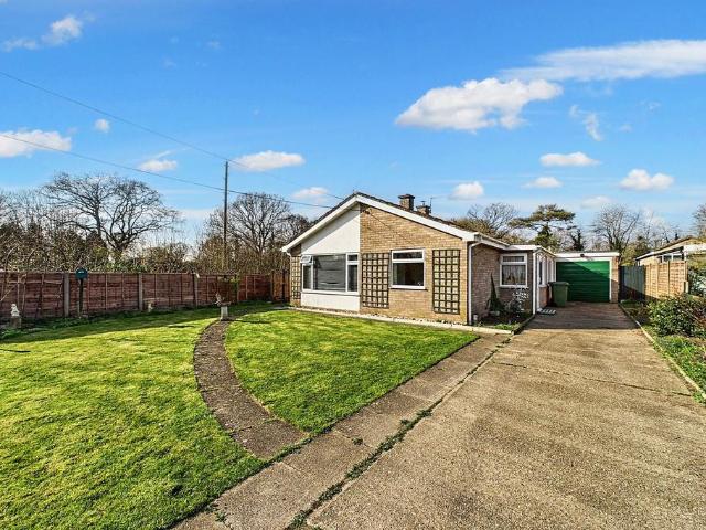 3 bedroom detached bungalow for sale