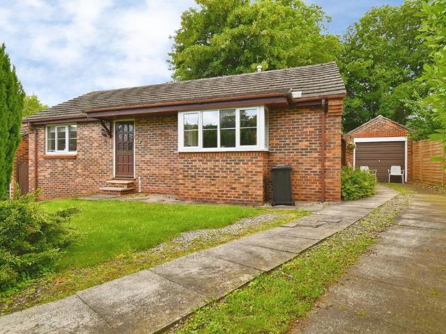 3 bedroom detached bungalow for sale